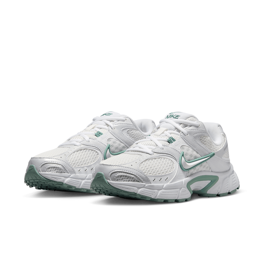 WMNS Nike V5 RNR - 'Summit White/White' - Kicks Lounge